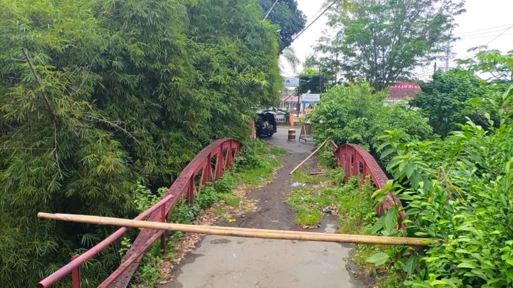 Viral! Jembatan Merah di Gejayan Dibuka, Warganet Fokus Ciri Khasnya Hilang